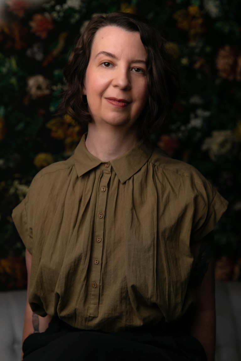 about – leslie kern